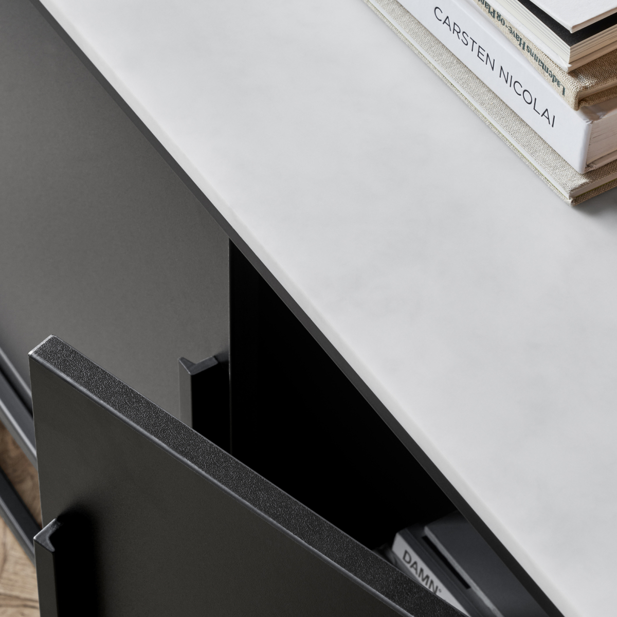 Crate Divide - Healthcare Snapshots