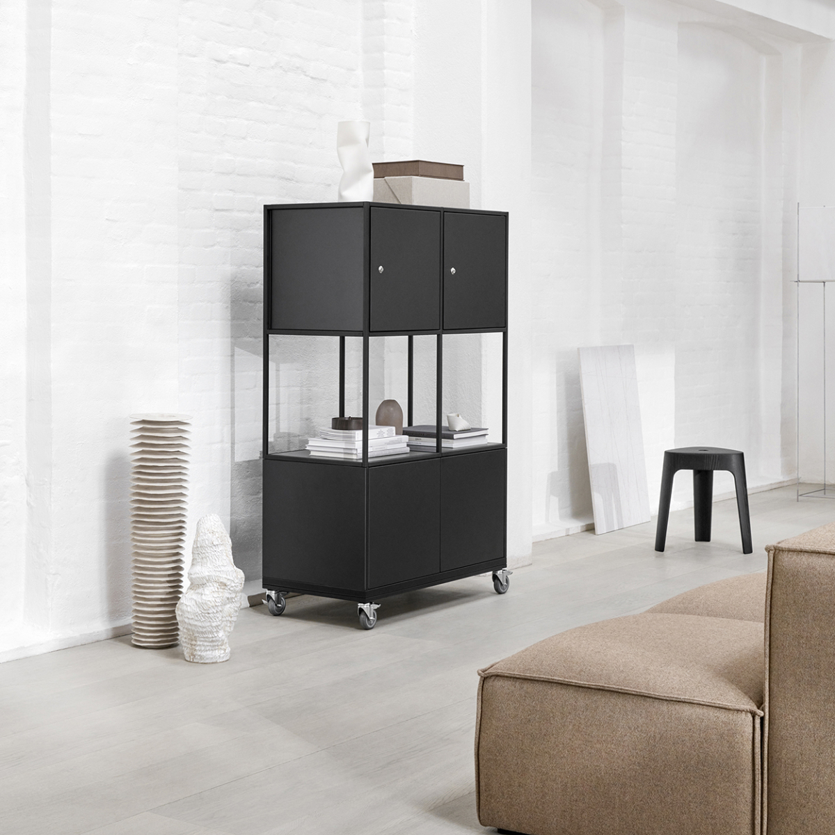 Crate Divide - Healthcare Snapshots