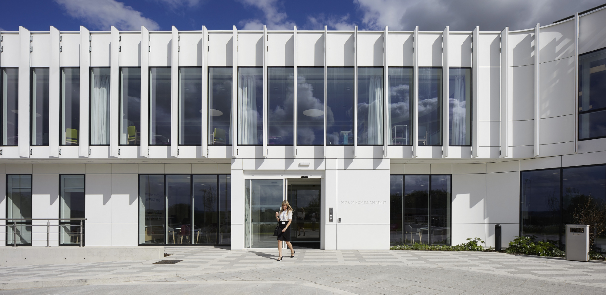 Chesterfield Royal Hospital - NGS Macmillan Unit - Healthcare Snapshots