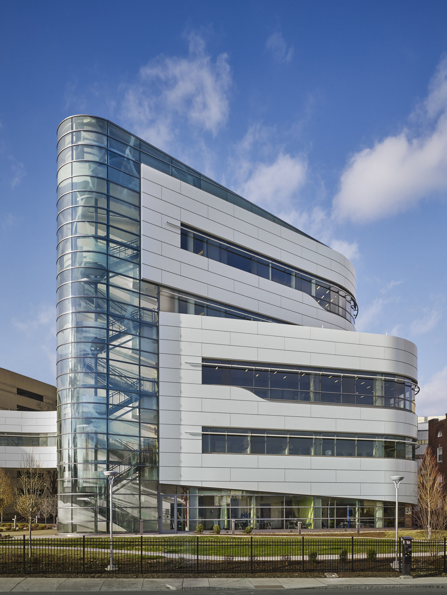 Hartford Hospital Bone + Joint Institute - Healthcare Snapshots