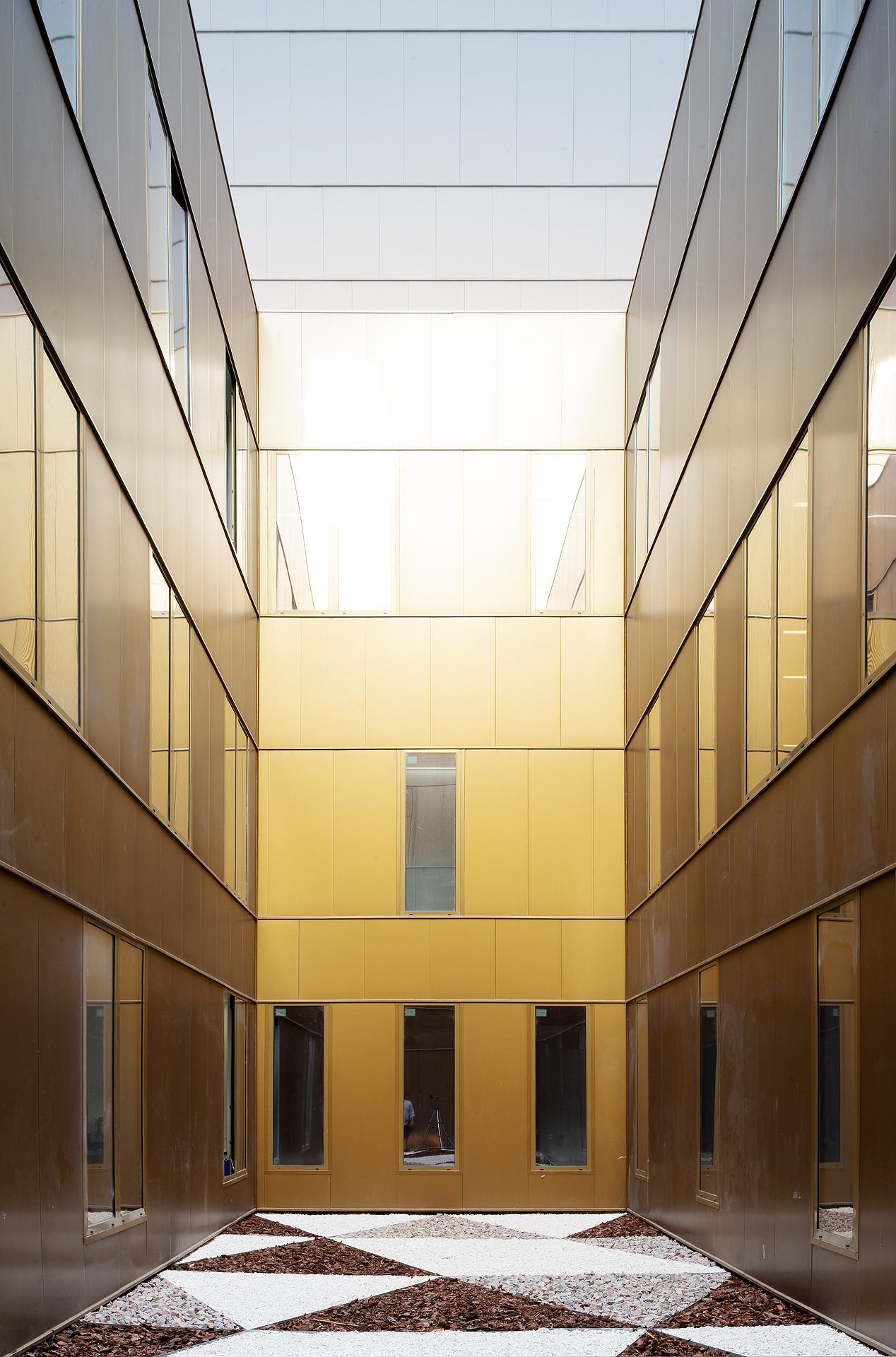 Córdoba Hospital - Healthcare Snapshots