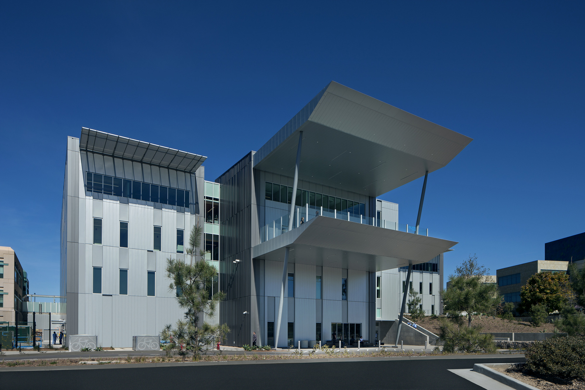 Koman Family Outpatient Pavilion - Healthcare Snapshots