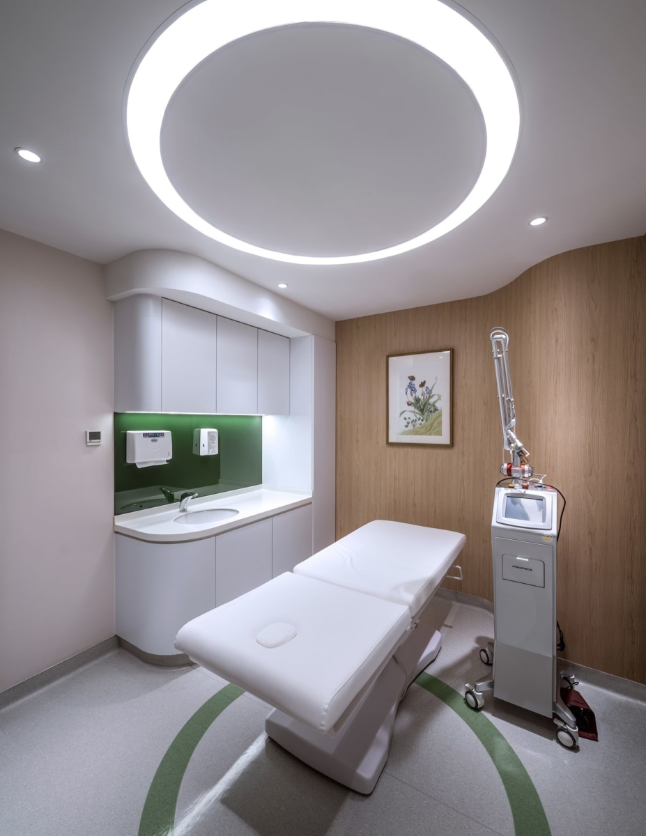 Angel Women‘s and Children's Hospital - Building 5 - Healthcare Snapshots