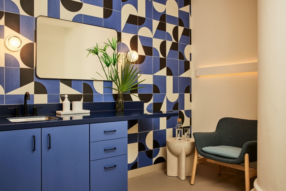 HealthQuarters - Healthcare Snapshots