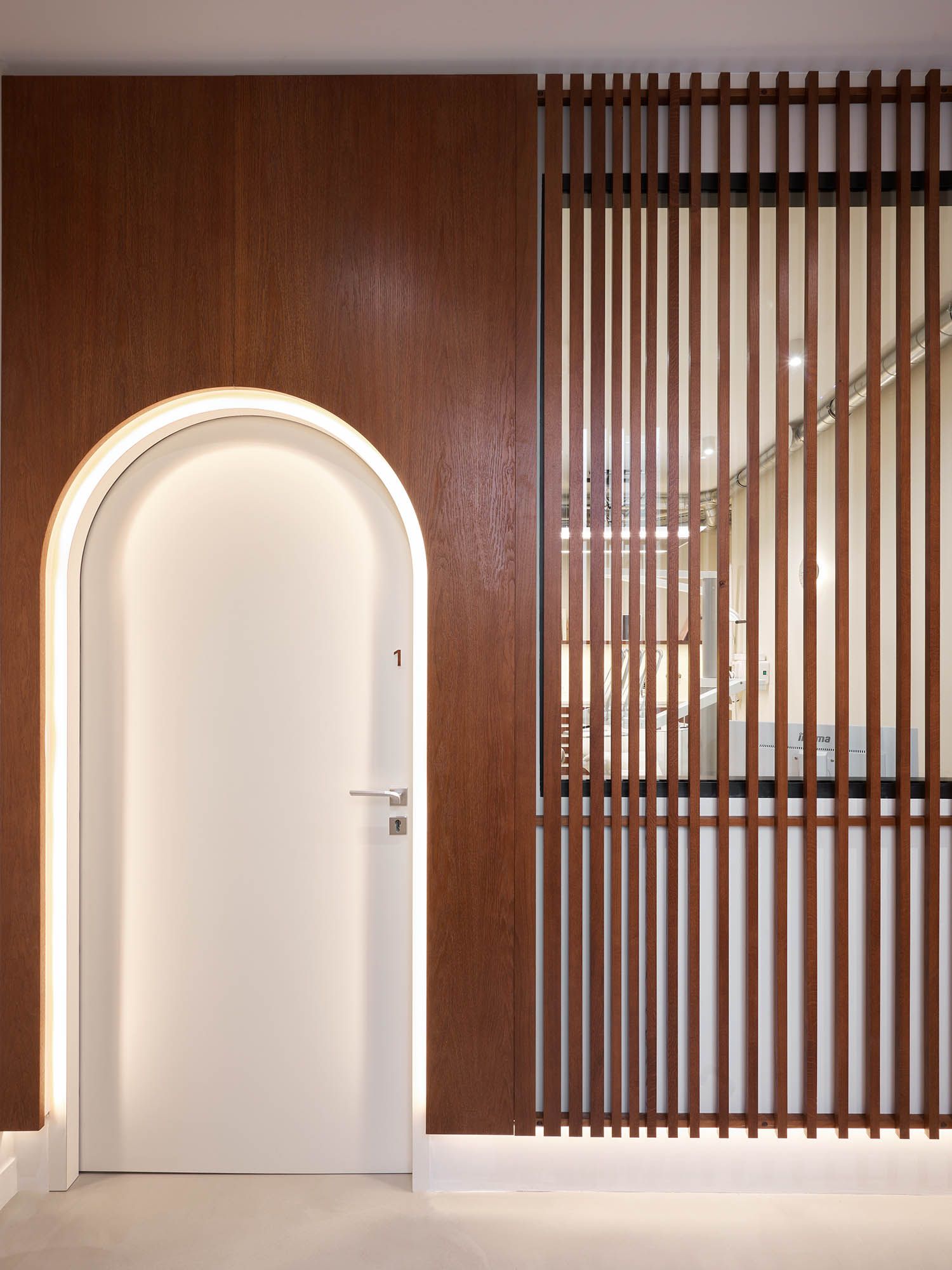 Paris Dental Studios - Healthcare Snapshots