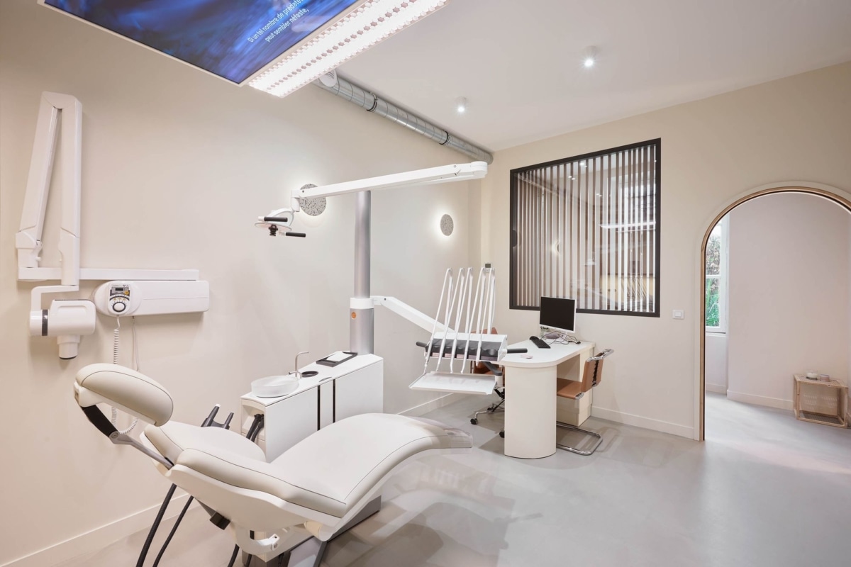 Paris Dental Studios - Healthcare Snapshots