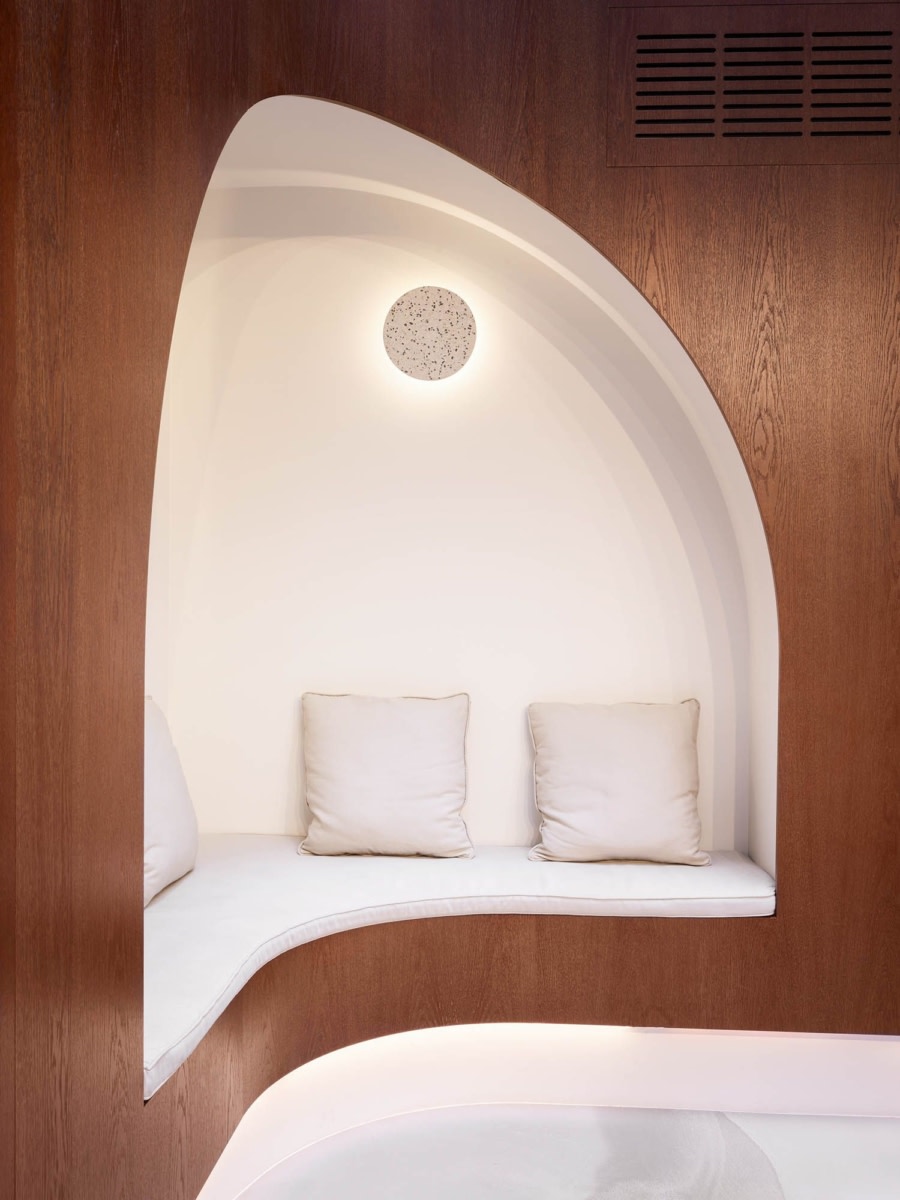 Paris Dental Studios - Healthcare Snapshots