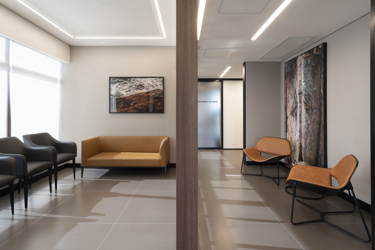 Retina Center Ophthalmology Clinic - Healthcare Snapshots