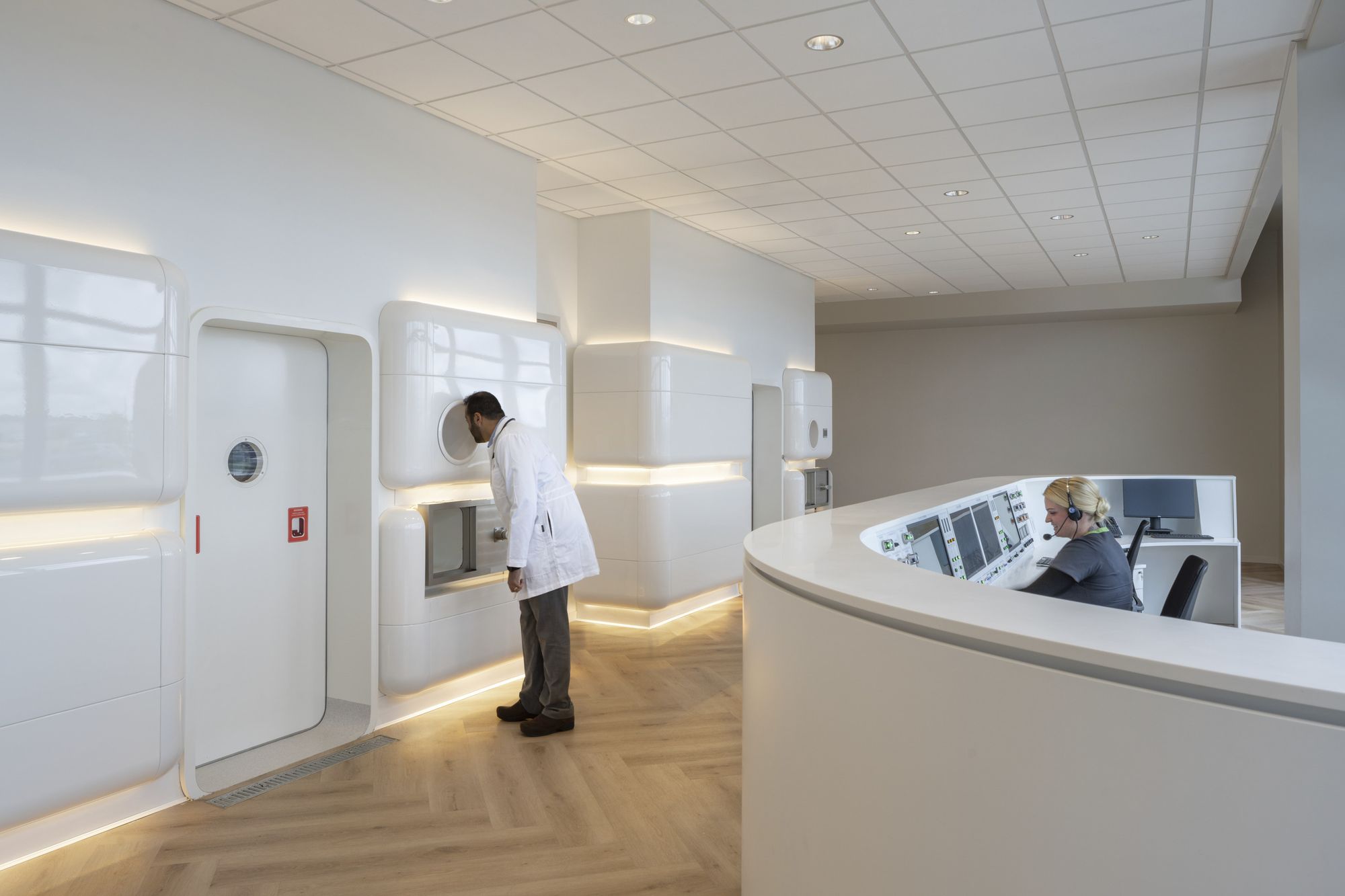 AVIV Clinic - Healthcare Snapshots