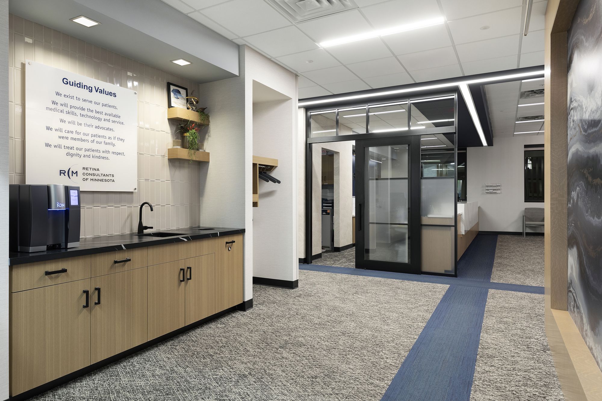 Retina Consultants of Minnesota - St. Louis Park Clinic - Healthcare ...