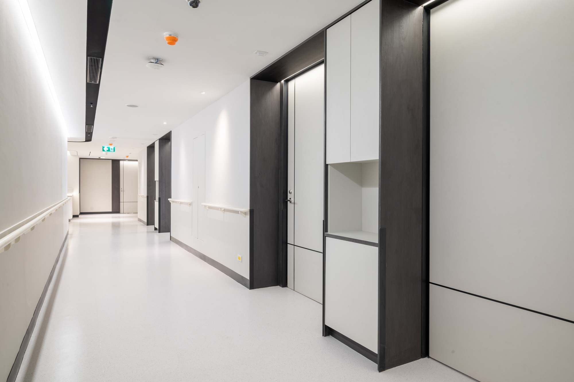 Bangkok Hospital - Inpatient Ward Building D Floors 11 & 12 ...