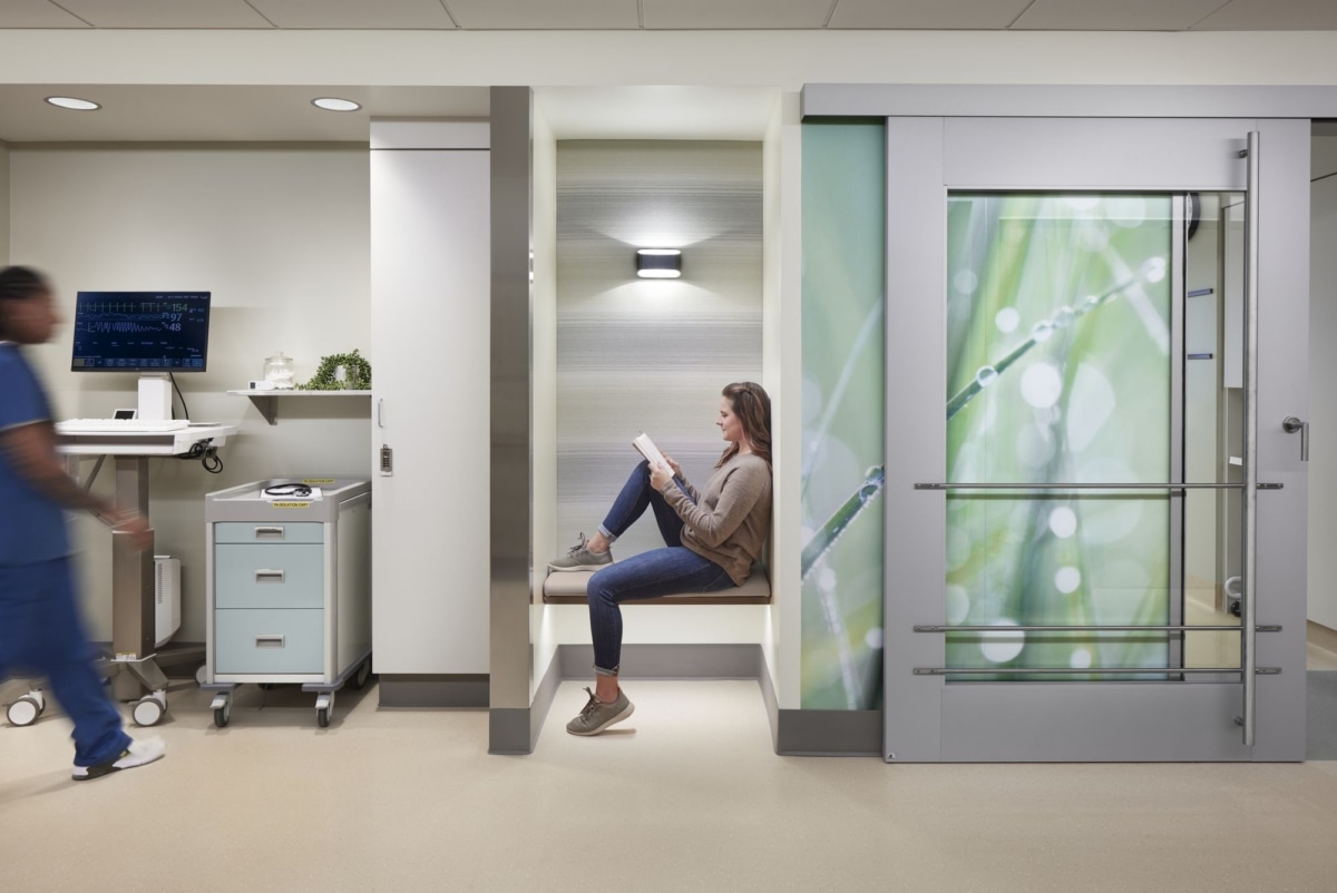 University of Washington Medical Center - Healthcare Snapshots