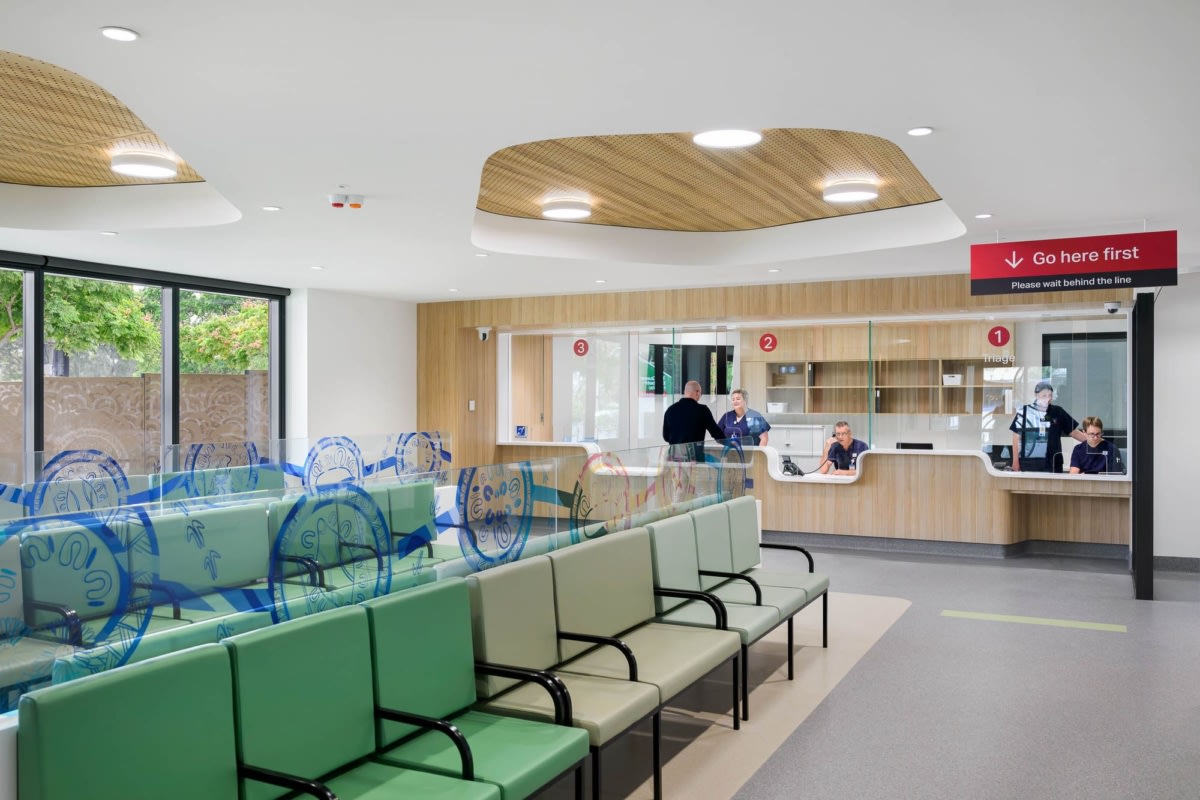 The Queen Elizabeth Hospital Clinical Services Building - Healthcare ...