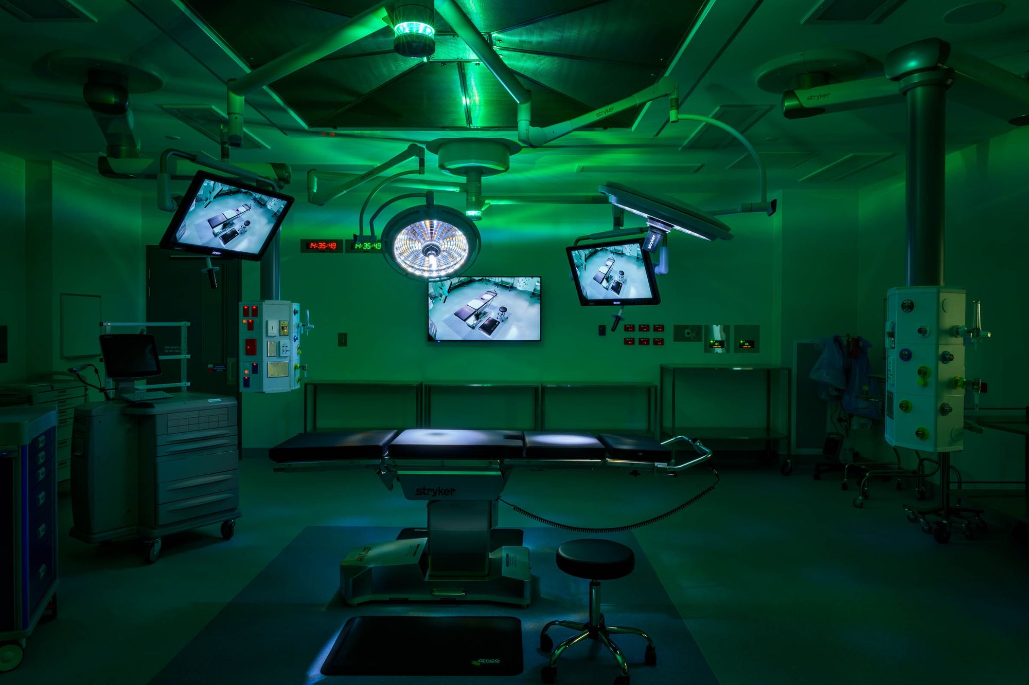 The Queen Elizabeth Hospital Clinical Services Building - Healthcare ...