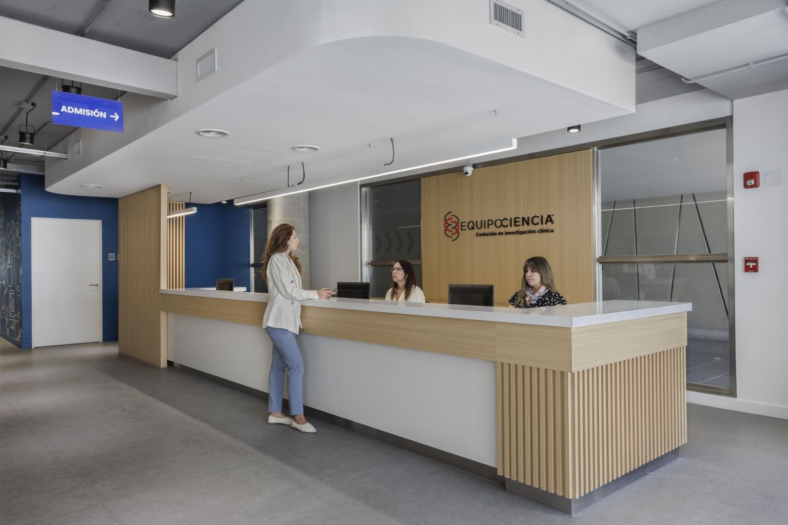 Equipo Ciencia Argentina Office & Research Facility - Healthcare Snapshots