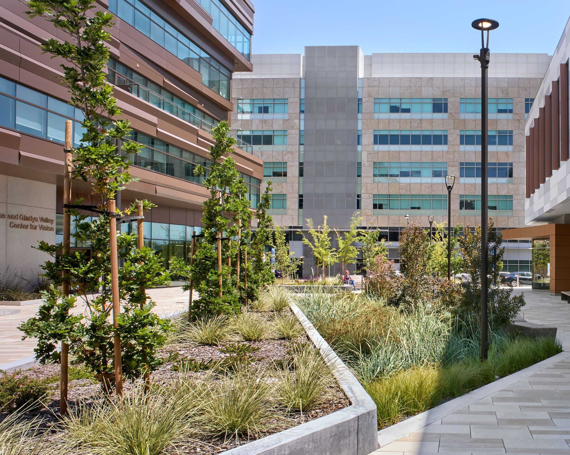 UCSF Bayfront Medical Building - Healthcare Snapshots