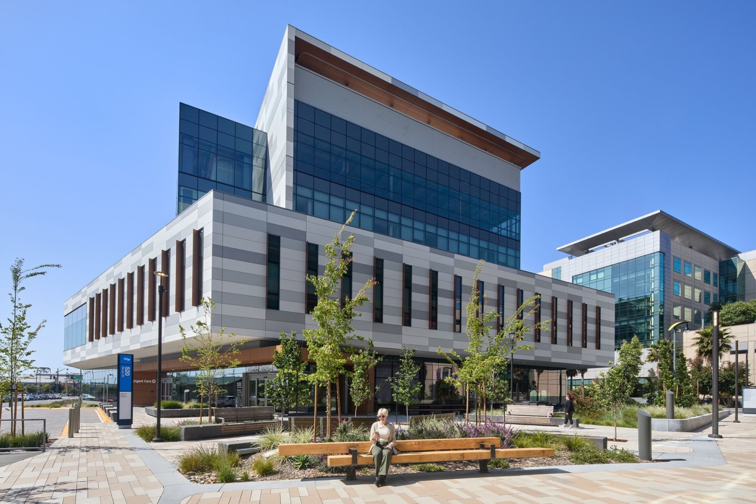 UCSF Bayfront Medical Building - Healthcare Snapshots